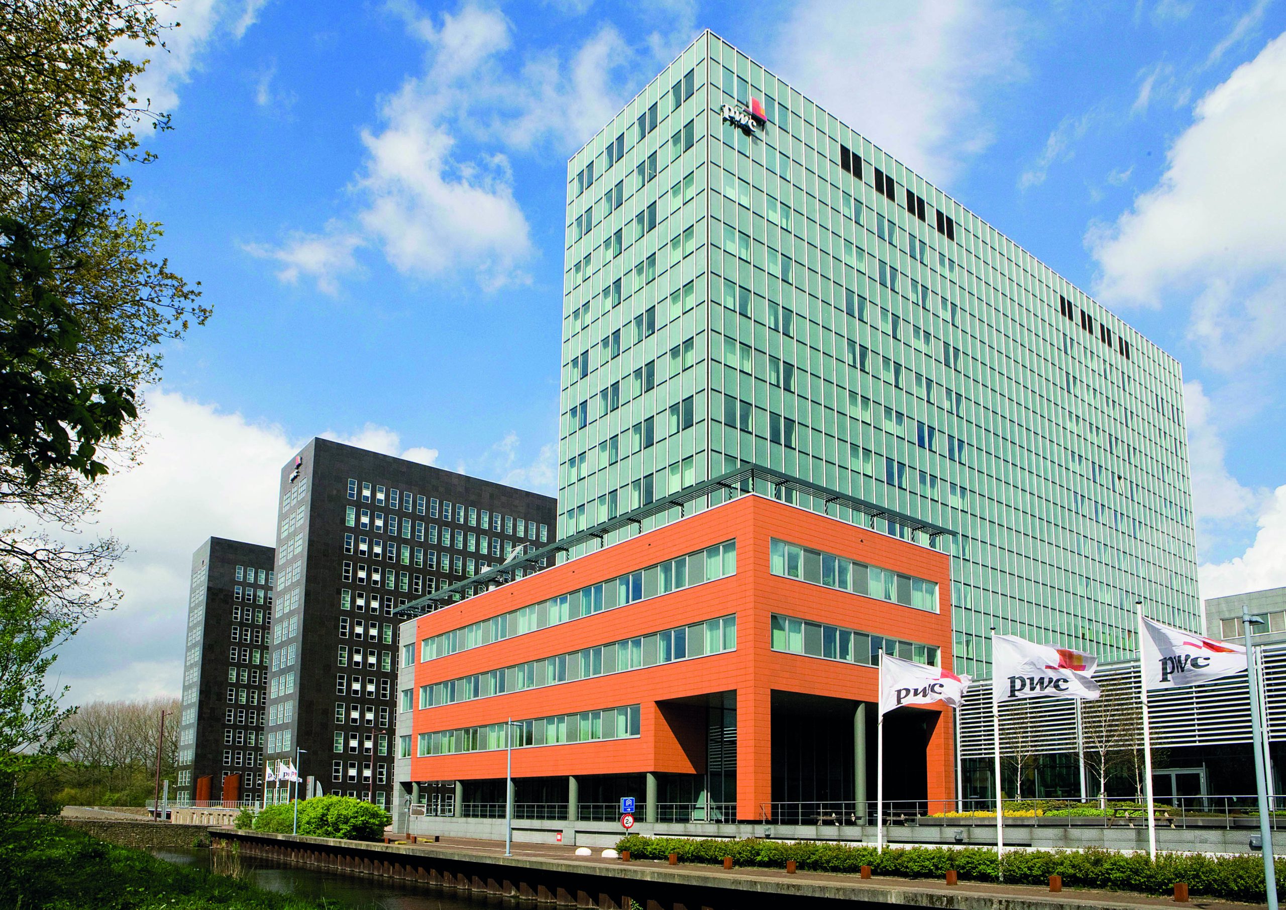 Positieve cijfers voor PwC Nederland - Accountantweek
