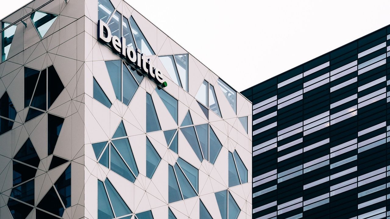 Ruim een miljoen voor partners Deloitte UK - Accountantweek